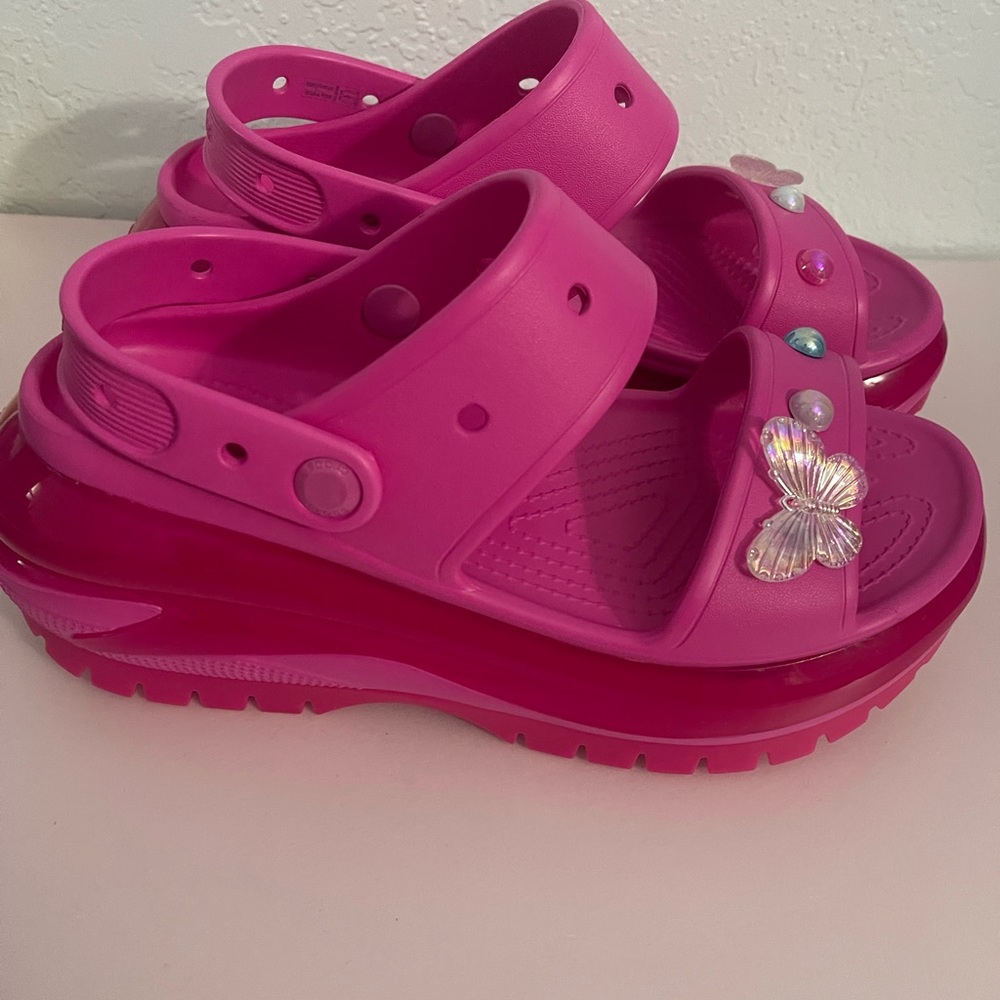 Mega Crush Sandals Platform Crocs W8 - Gem